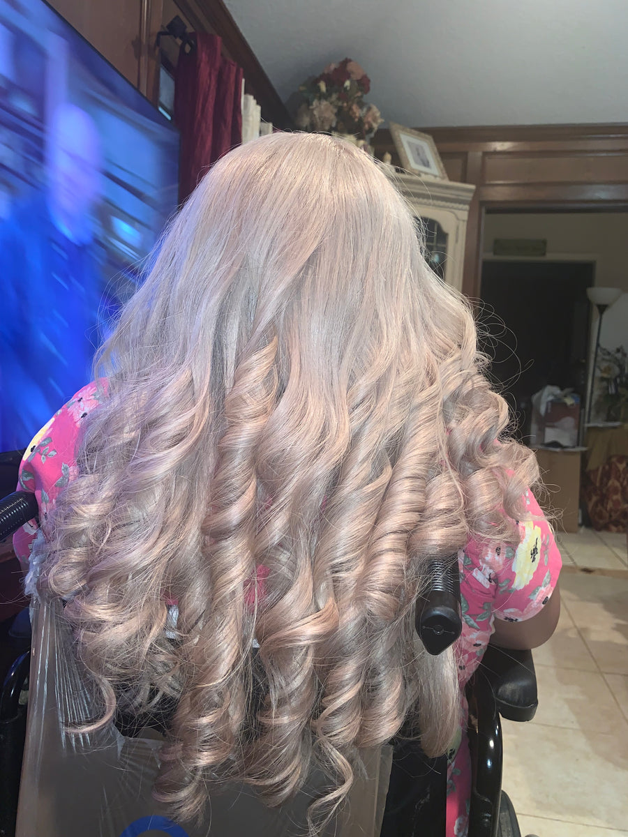 www.DivineBeautyBar.com